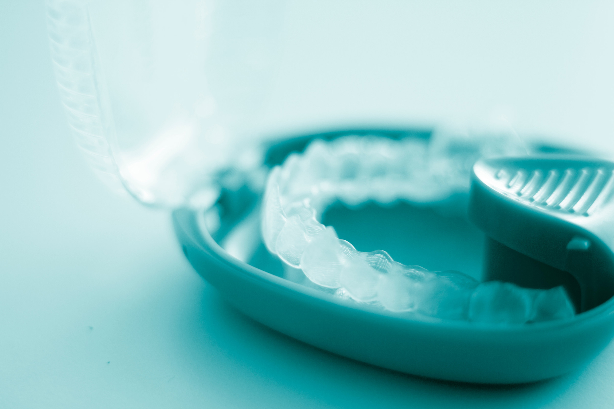 Treating Obstructive Sleep Apnea: CPAP vs. Oral Appliance Therapy ...